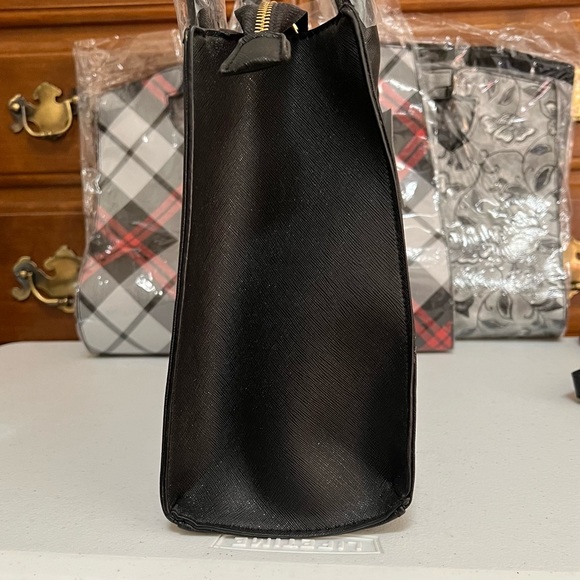 Bags | Handbagshoulder Bag With 2 Interchangeable Magnetic Covers For ...